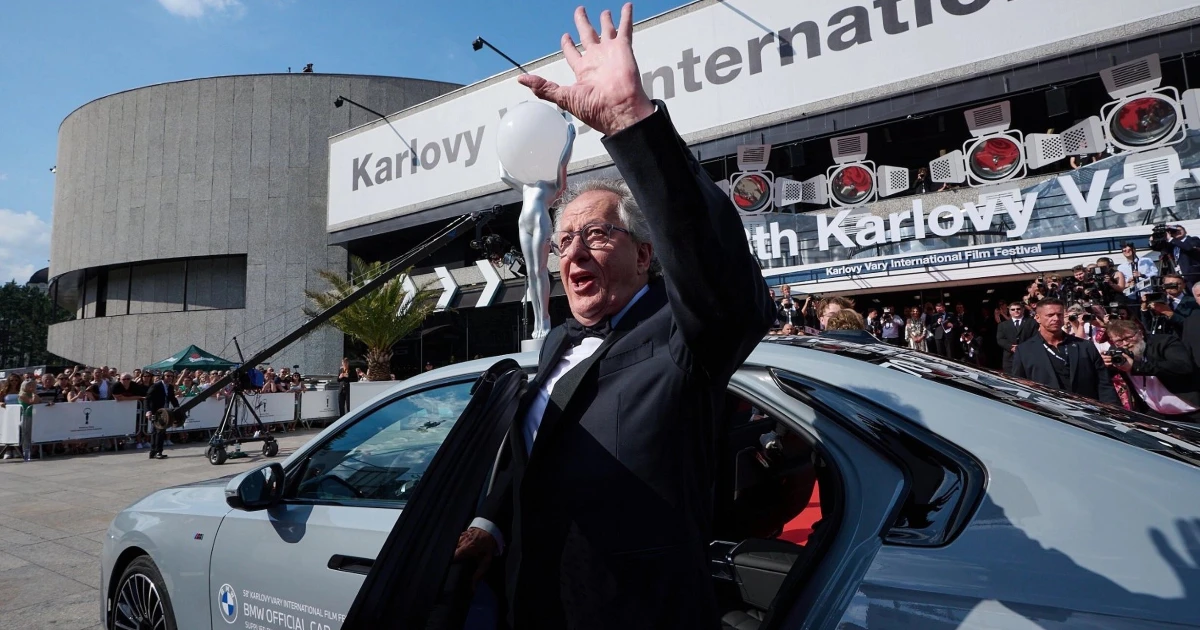 Geoffrey Rush exkluzivně: I Piráti z Karibiku mají něco z Felliniho ...