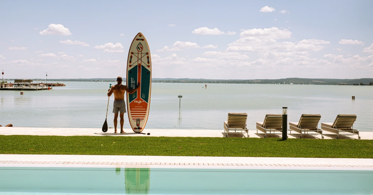 Ráj u tyrkysové vody. Balaton nabízí luxusní zážitky i bydlení na ...