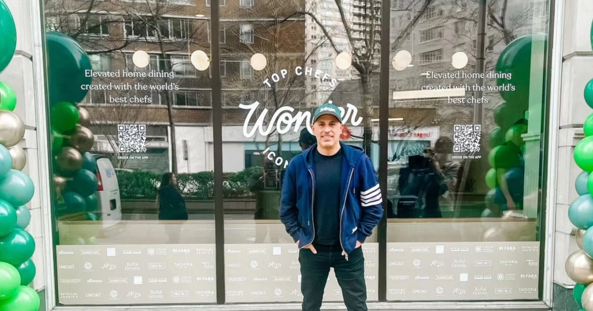 Plenky, sportovní kartičky, NBA. Co chystá americký miliardář Marc Lore ...