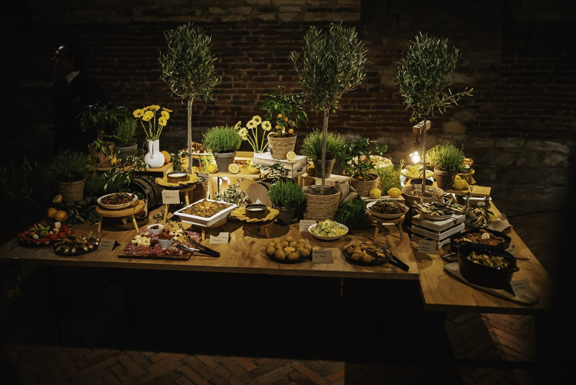 Z kontejnerů k milionům. Terminál Karlín teď sází na večírky i firemní ...