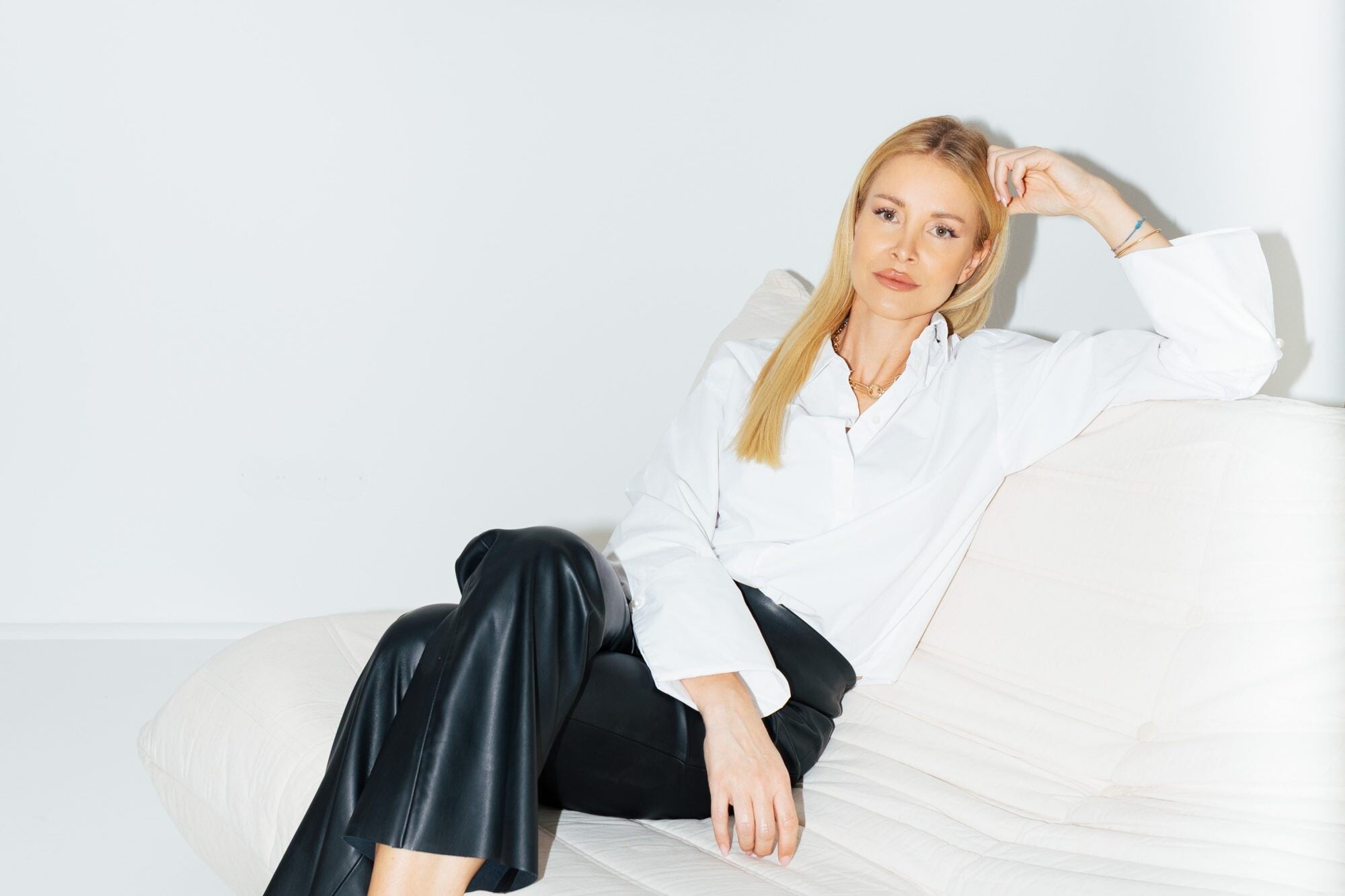 Od práva k vlastní galerii. Nikol Popovská chce přibližovat svět umění ženám | Forbes